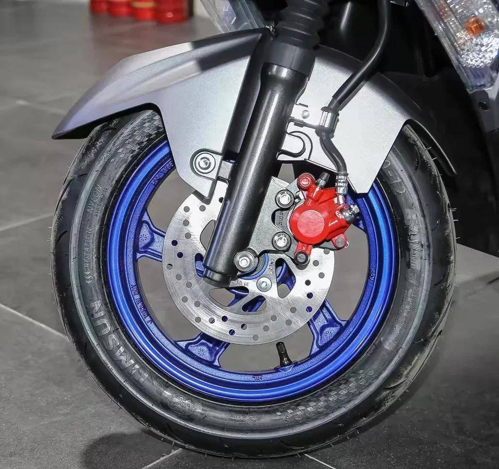 铃木UY125 PK 豪爵AFR125_搜狐汽车_搜狐网