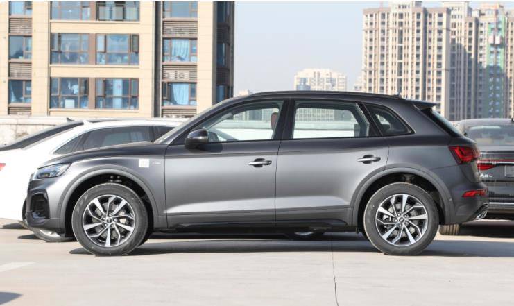 中型SUV标杆之作！轴距2米9，标配2.0T动力，大气又好开，奥迪Q5L_搜狐汽车_搜狐网