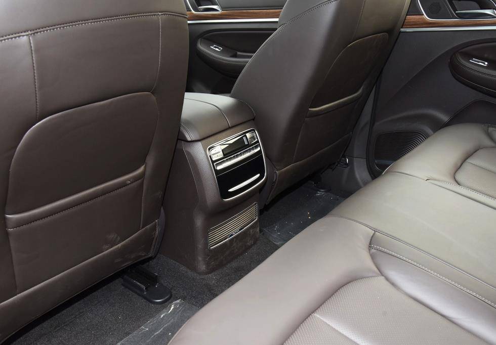 比日产途达要豪横的SUV，爆222马力＋四驱，配爱信6AT，车长近5米_搜狐汽车_搜狐网