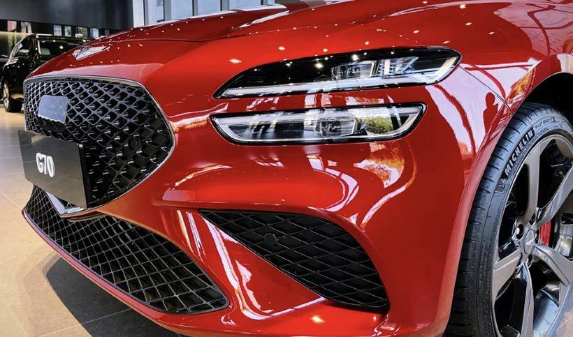 捷尼赛思G70到店，车标似宾利，全系245马力，纯进口预售25.58W起_搜狐汽车_搜狐网