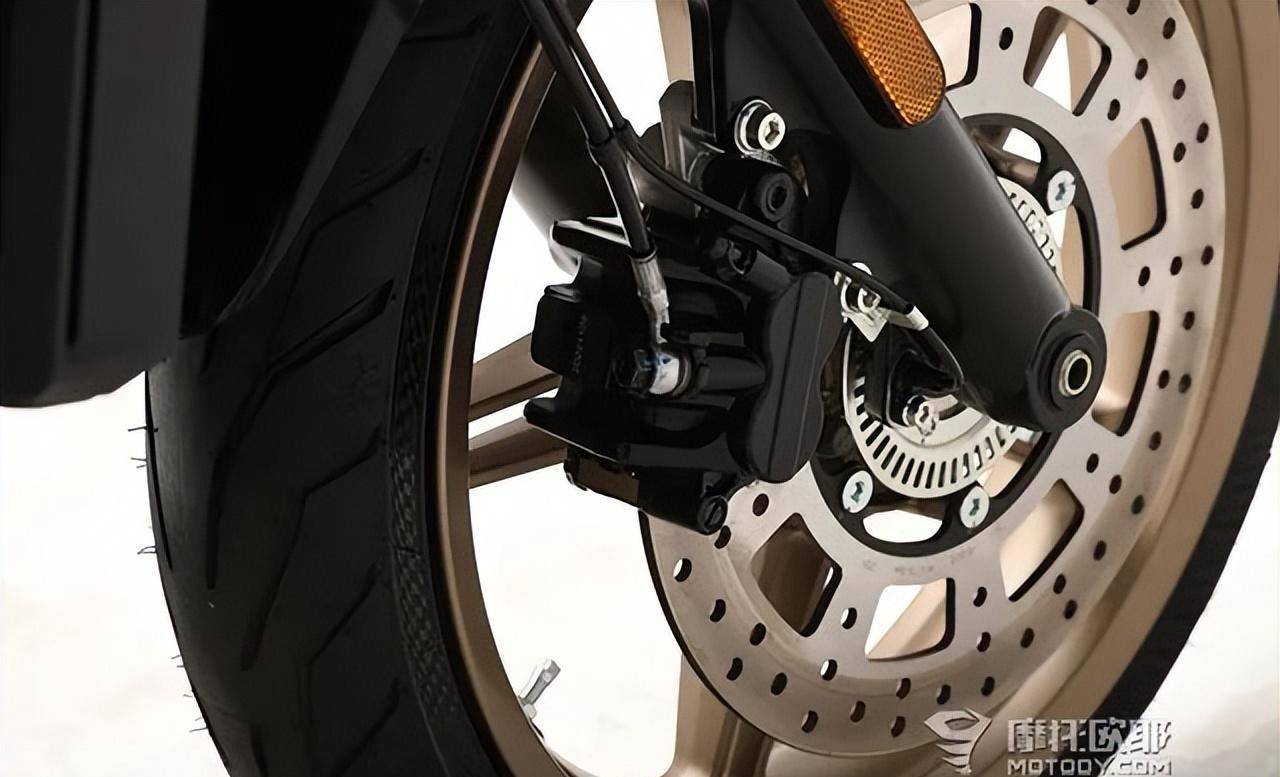 国产400cc迎来又一变革，高金GK400以性价比之名重出江湖_搜狐汽车_搜狐网