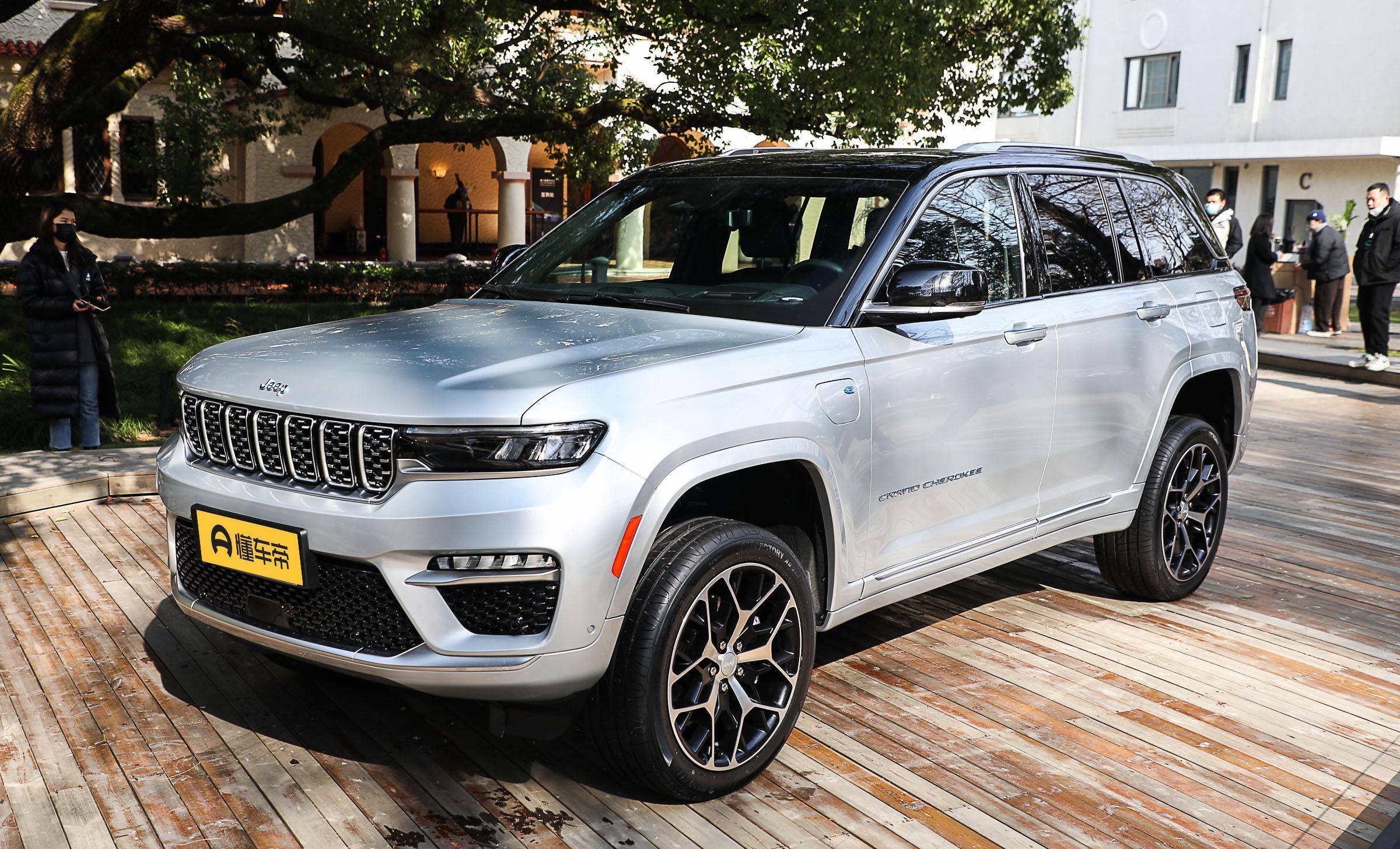 全新Jeep大切诺基4xe正式上市，售价64.99-74.99万元_搜狐汽车_搜狐网