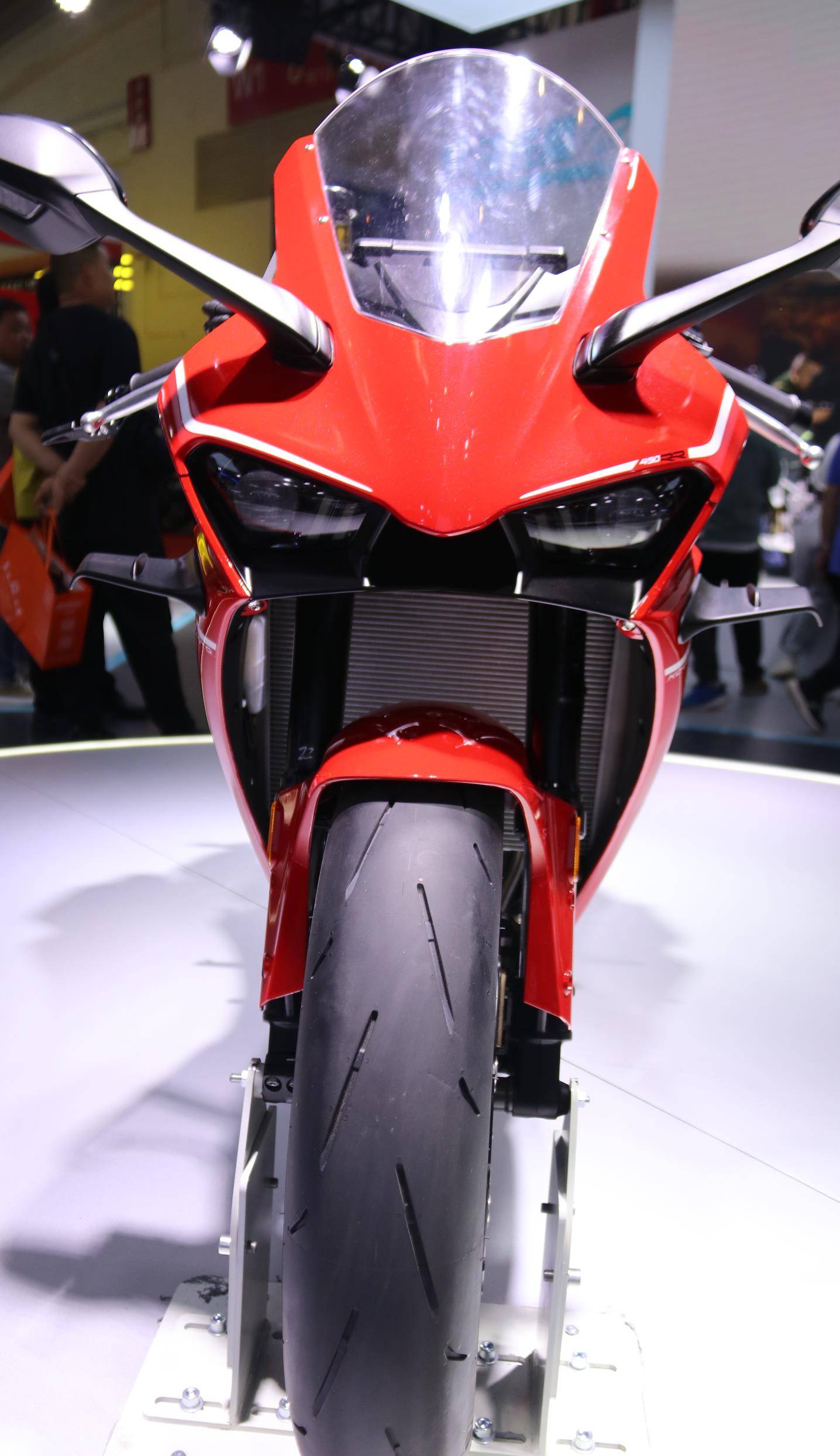 摩博会实拍35800元起！凯越450RR 国产四缸仿赛车上市！_搜狐汽车_搜狐网