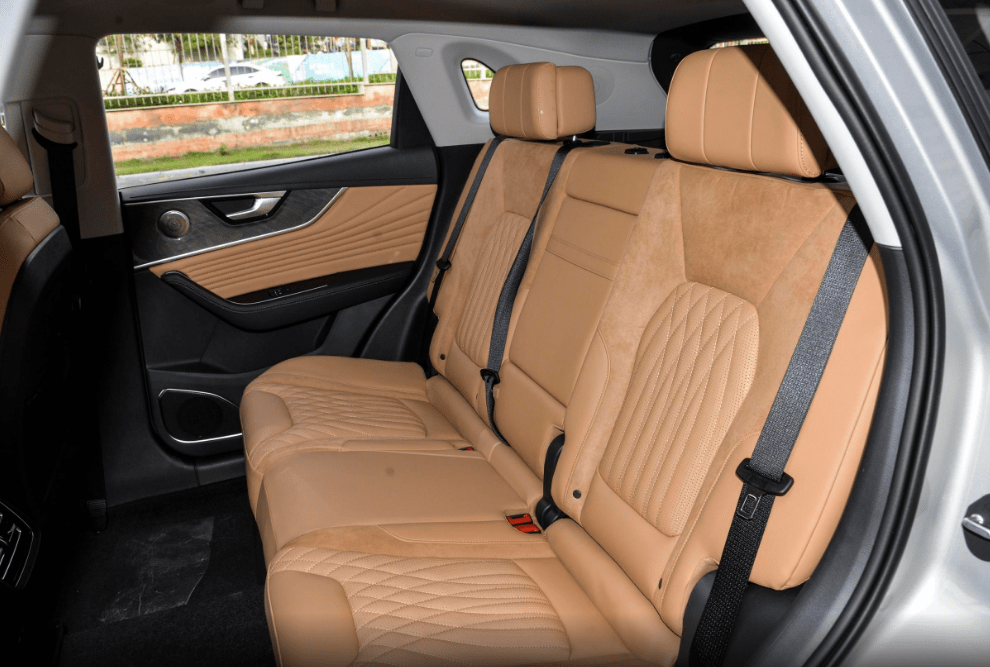 18.38万起，升级8AT，新款红旗HS5的销量能否持续破万？_搜狐汽车_搜狐网