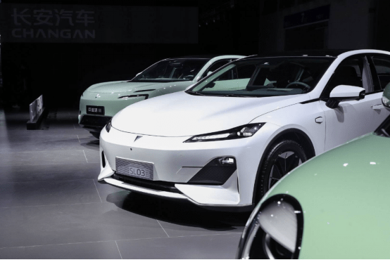 高价值电轿该有的样子 零跑C01 PK秦、深蓝SL03_搜狐汽车_搜狐网