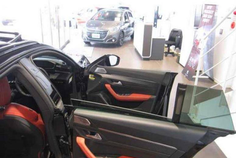 法系“瓦罐”进店，无框车门＋科幻内饰！引进国内能救标致？_搜狐汽车_搜狐网