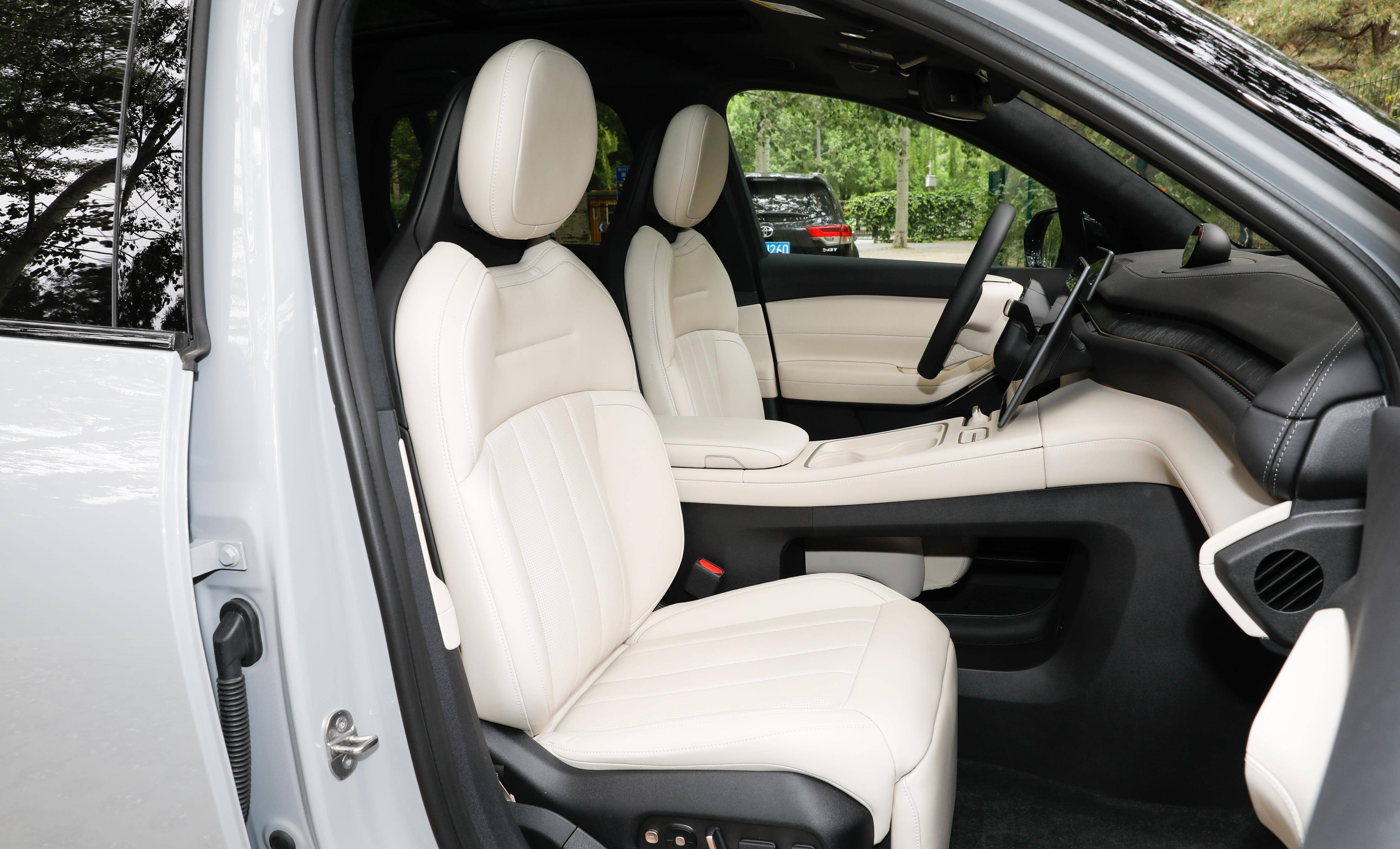 全新蔚来ES6开售，智能化继续升级，奔驰GLC还有机会吗？_搜狐汽车_搜狐网