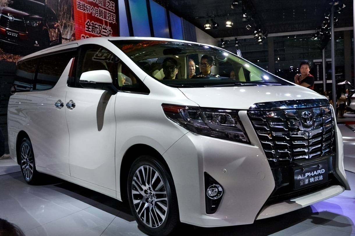 新一代丰田埃尔法曝光，或升级TNGA，还是高端MPV的最佳选择吗？_搜狐汽车_搜狐网