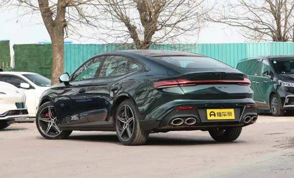 一台全身闪耀着运动激情的B级轿车-MG7_搜狐汽车_搜狐网