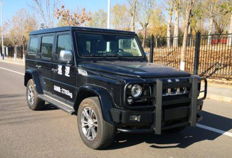 造型酷似奔驰G，搭分时四驱＋后桥差速锁，2021款BJ80曝光！_搜狐汽车_搜狐网
