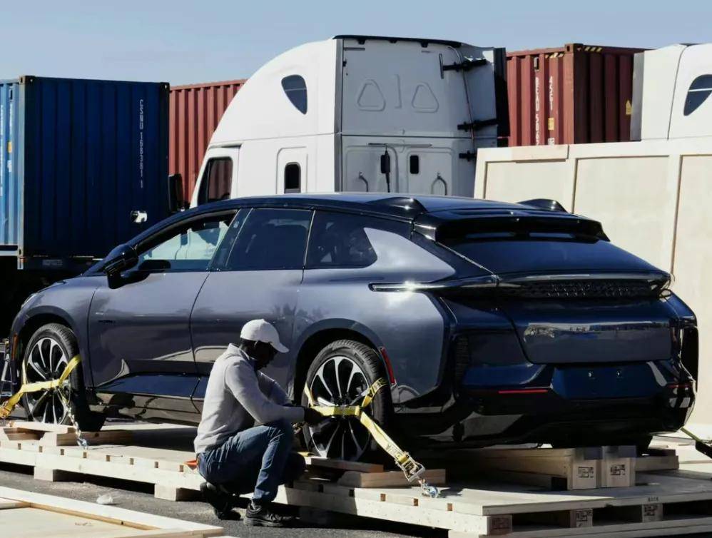 限量300辆！贾跃亭借鉴恒大卖楼玩法，“发明”了FF91交付新玩法_搜狐汽车_搜狐网