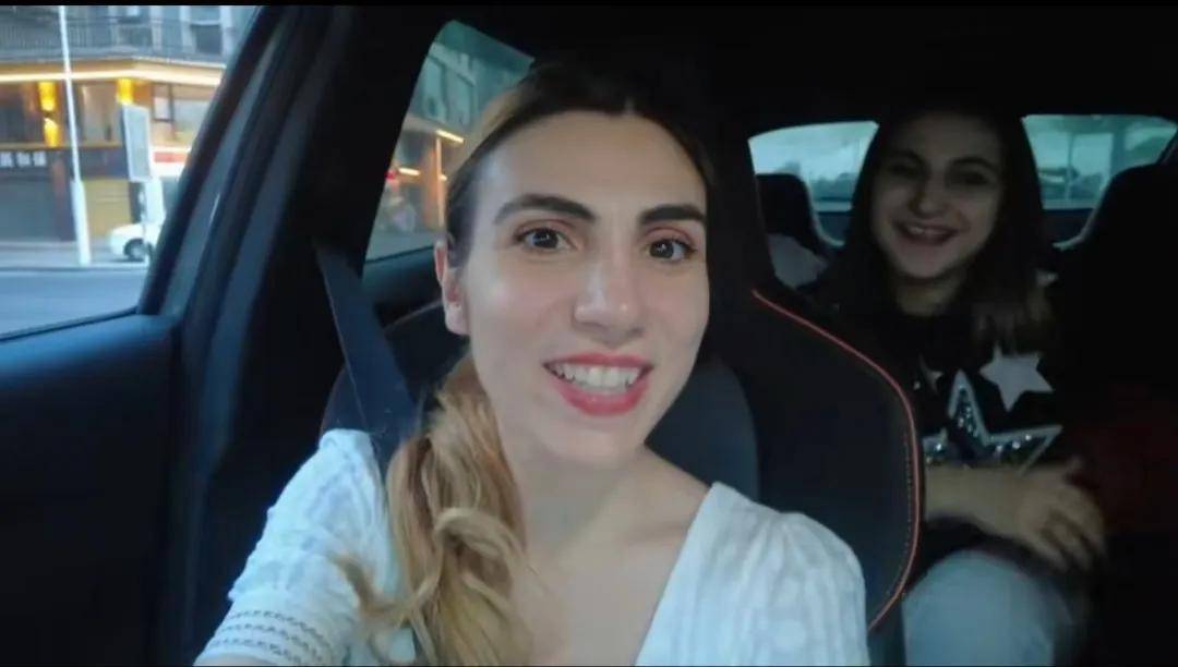 90后亚美尼亚美女远嫁四川，同年亲妹妹也嫁到中国，一起爱上中国 -6park.com