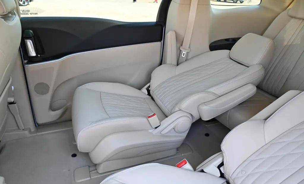 凯迪拉克首款MPV亮相，比别克GL8帅气，还配2.0T+9AT_搜狐汽车_搜狐网