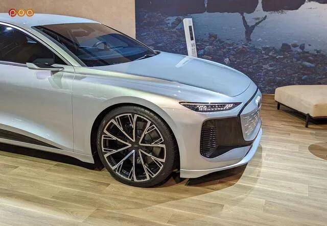 纯电霸主！奥迪A6L电动版，超越奔驰E级，续航700公里惊艳亮相！_搜狐汽车_搜狐网