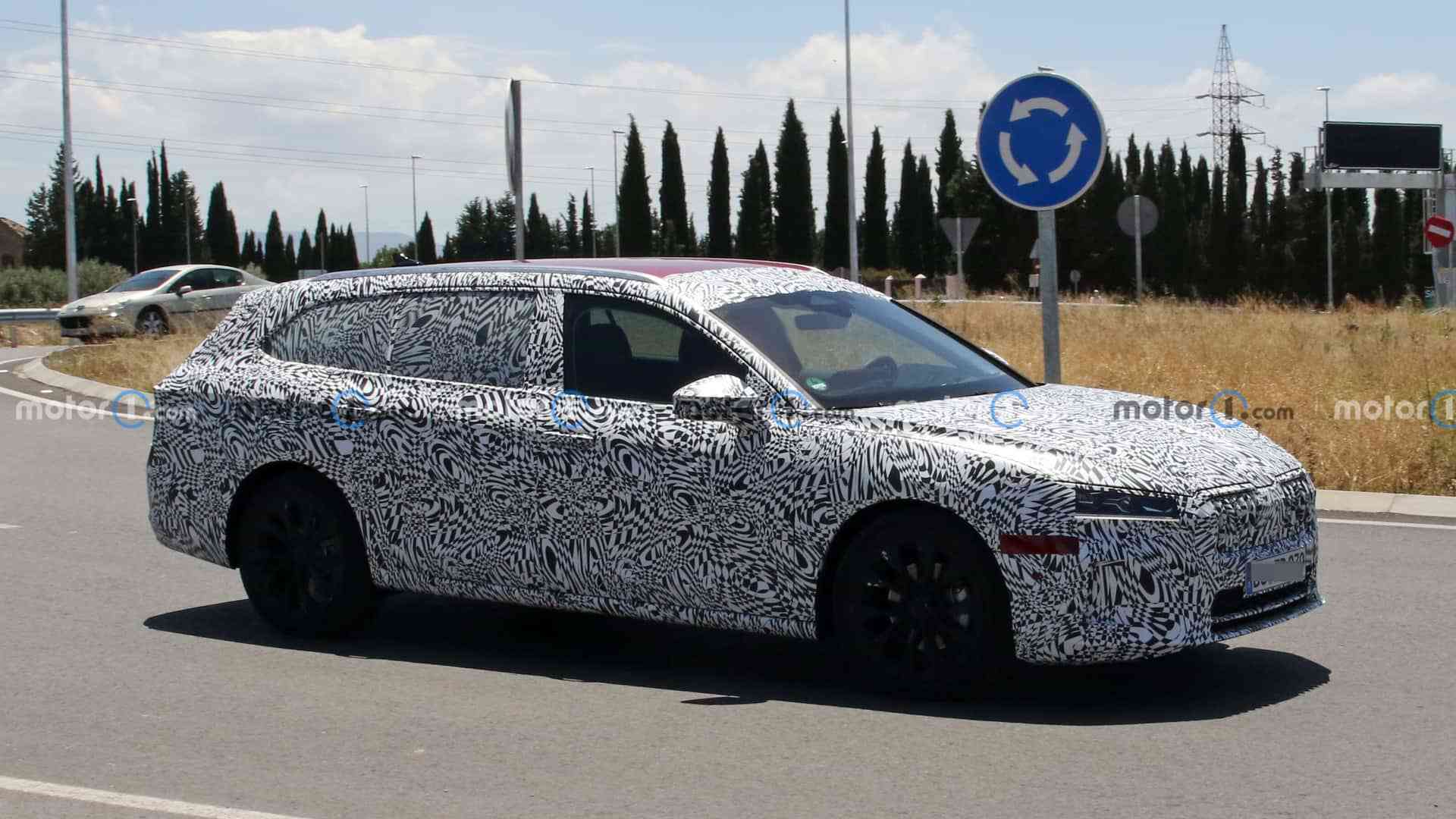 MQB平台打造，国内买不到，全新旅行车即将发布，帕萨特孪生兄弟_搜狐汽车_搜狐网