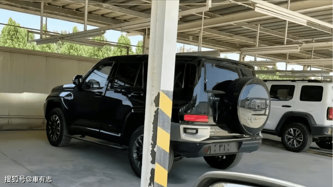比仰望U8更唬人？坦克700大量实拍照曝光，搭载3.0T V6动力_搜狐汽车_搜狐网