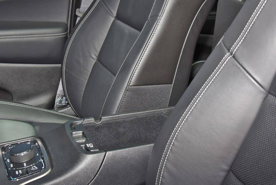 标配6缸引擎的进口硬派SUV，286马力＋8AT，配四驱，比普拉多霸气_搜狐汽车_搜狐网