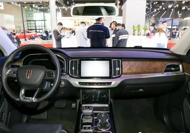 一汽红旗首款SUV即将上市，高清实拍“红旗HS7 3.0T”_搜狐汽车_搜狐网