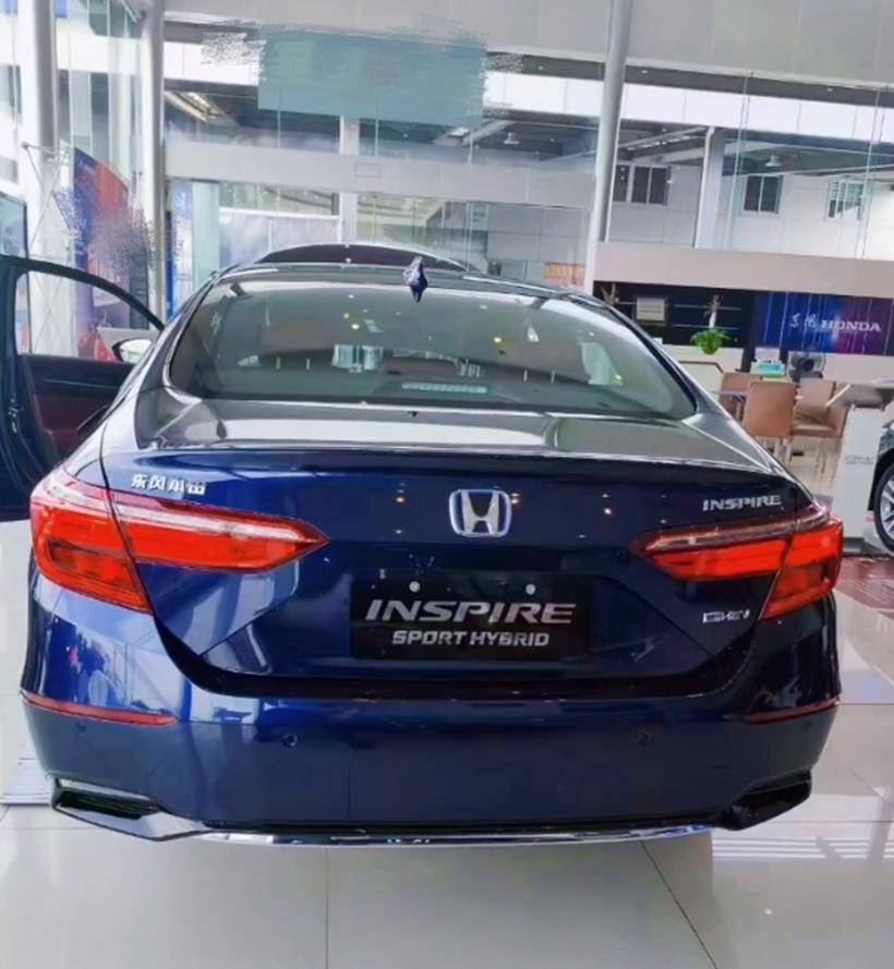 2022款东风本田INSPIRE到店，新脸＋银耳，外观更年轻，中控屏更大_搜狐汽车_搜狐网