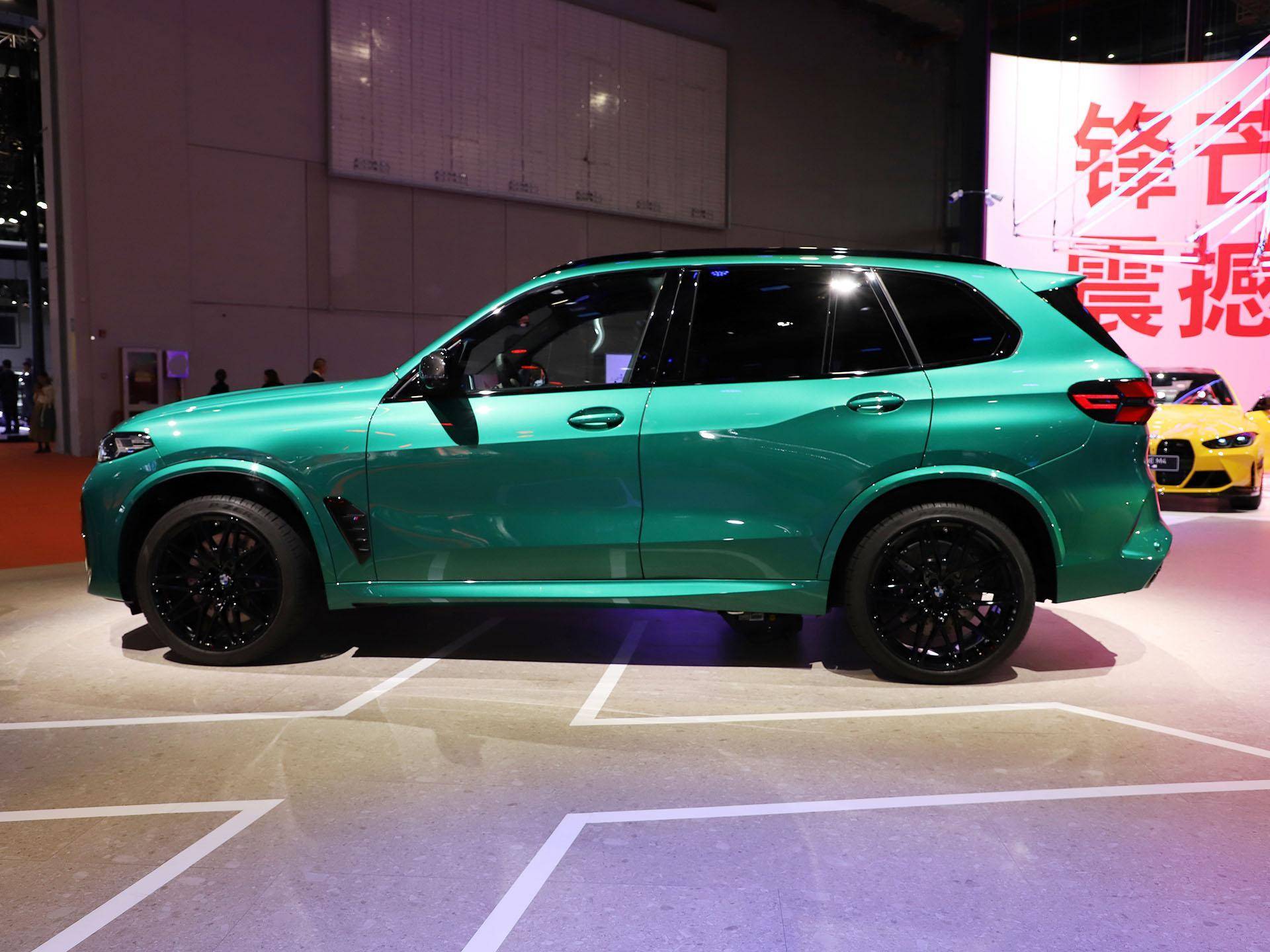 144.89万元，新宝马X5M雷霆版，3.9破百，外形霸气，配双联屏内饰_搜狐汽车_搜狐网