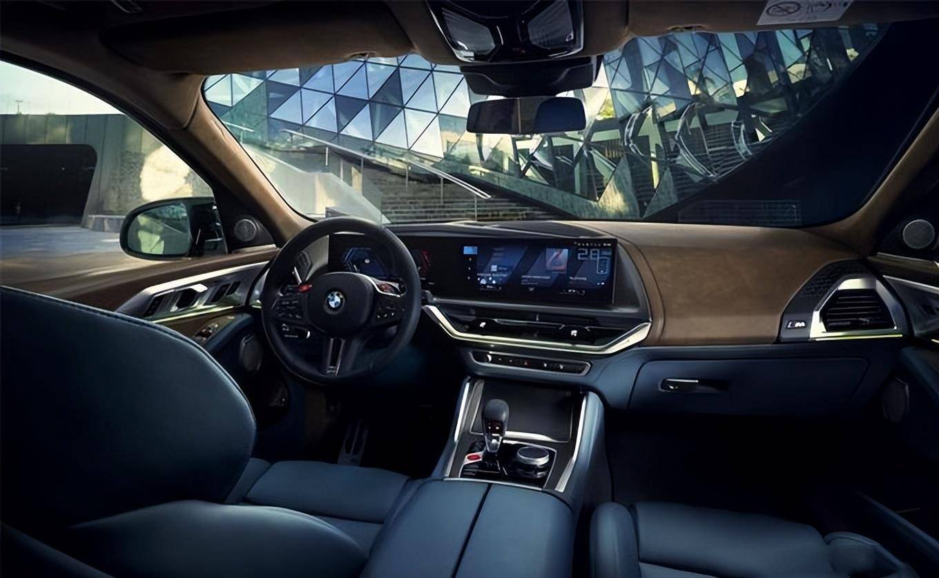 “猪鼻格栅”成现实！宝马超级SUV官宣，配八缸4.4T，售价236万_搜狐汽车_搜狐网