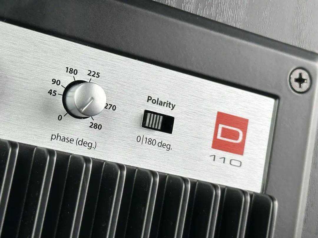 分享 | “两声道与多声道共享”JL D110超低音音箱_搜狐汽车_搜狐网