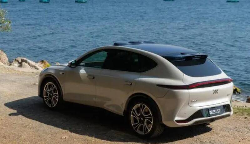 销量连续3个月突破1900台，智己LS7或成爆款车型？_搜狐汽车_搜狐网