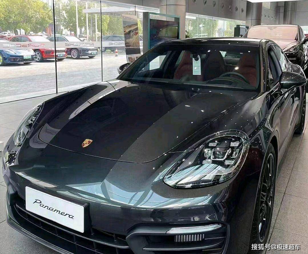 全新保时捷帕拉梅拉来了，灯组造型更帅气，运动座椅+长轴距_搜狐汽车_搜狐网