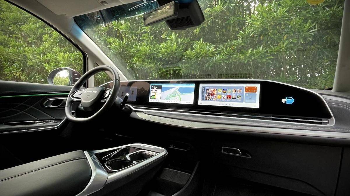 30万预算选购国产豪华MPV，上汽大通G90和传祺M8谁更值得买？_搜狐汽车_搜狐网