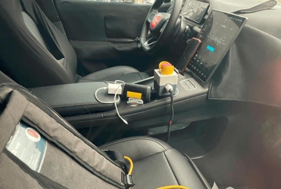 全新蔚来EC6实车曝光，配489马力+630km续航，或降至35.8万起？_搜狐汽车_搜狐网