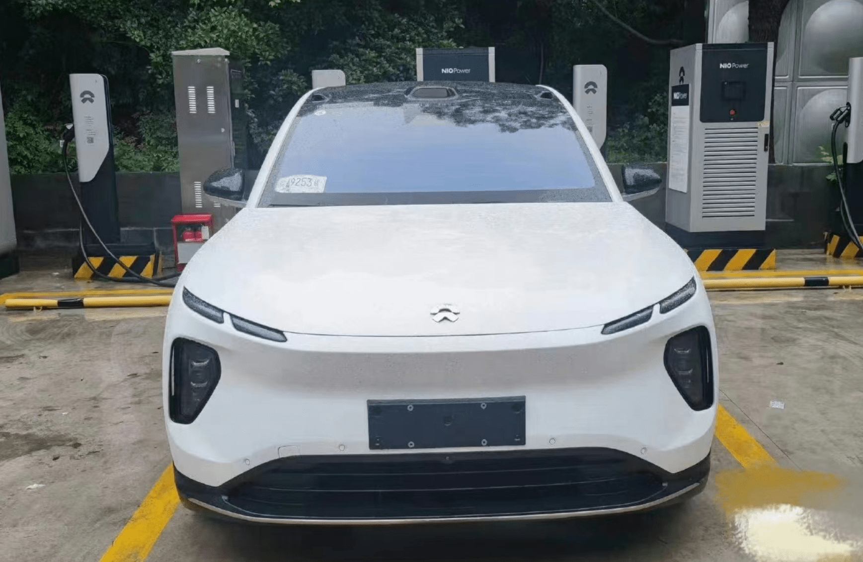 全新蔚来EC6实车曝光，配489马力+630km续航，或降至35.8万起？_搜狐汽车_搜狐网