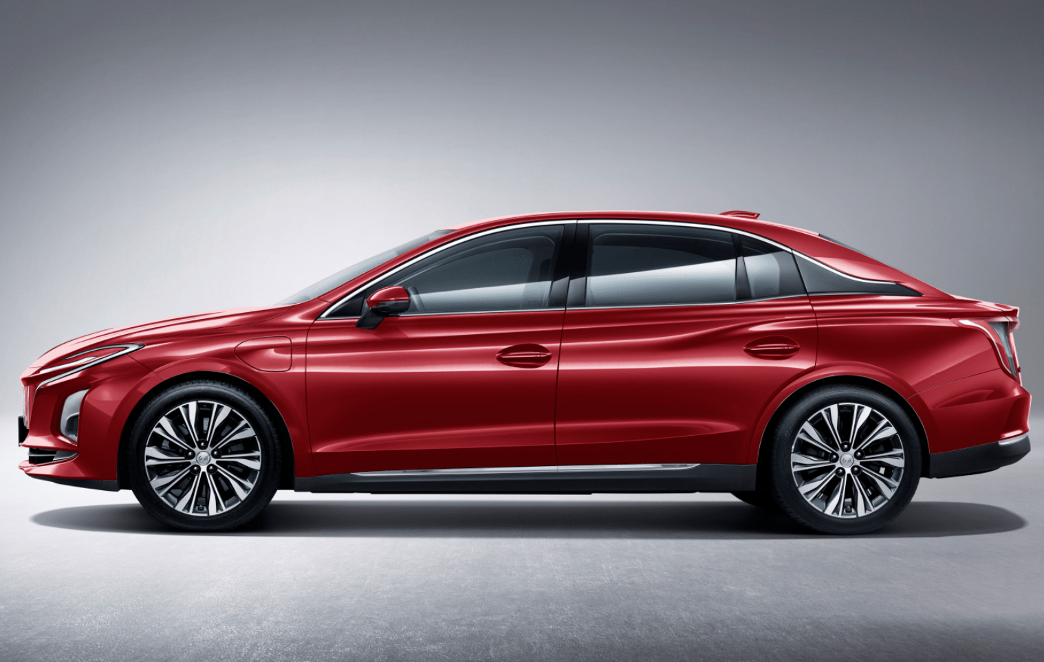 红旗E-QM5 560KM PLUS上市，新车售价19.98万元_搜狐汽车_搜狐网