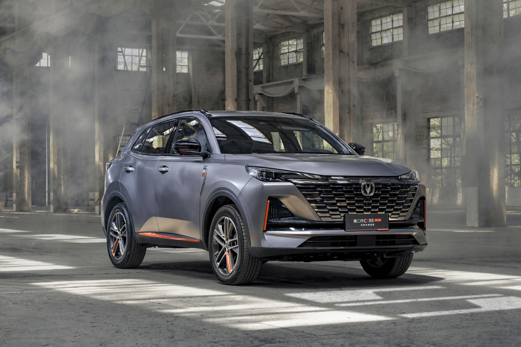 吉利博越COOL对比长安CS55PLUS，谁才是十万级省油王？_搜狐汽车_搜狐网