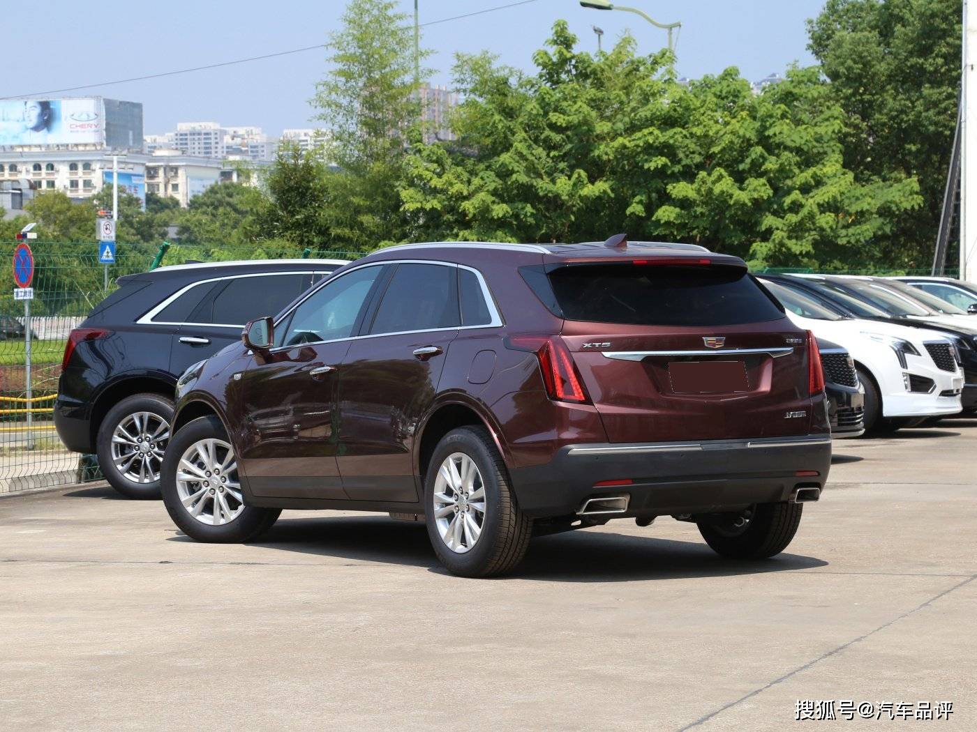 豪华品牌间的对决，奔驰GLC、凯迪拉克XT5和奥迪Q5L_搜狐汽车_搜狐网