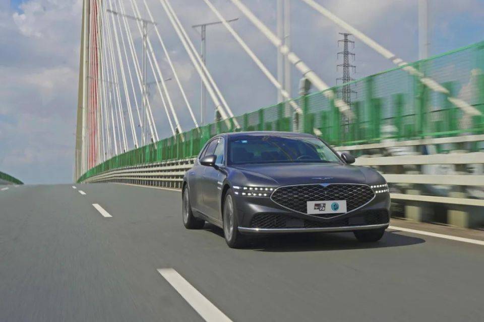海川品车|体验捷尼赛思G90 70多万拥有比宝马7系更豪华的旗舰_搜狐汽车_搜狐网