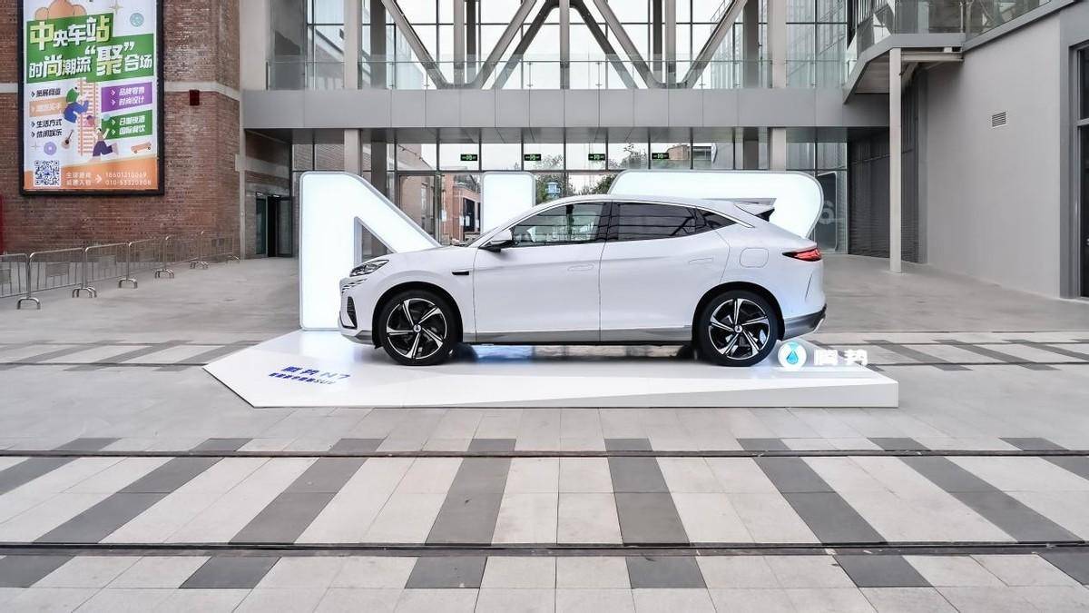 腾势N7上市,定位智能豪华猎跑SUV,势必抢夺BBA销量_搜狐汽车_搜狐网