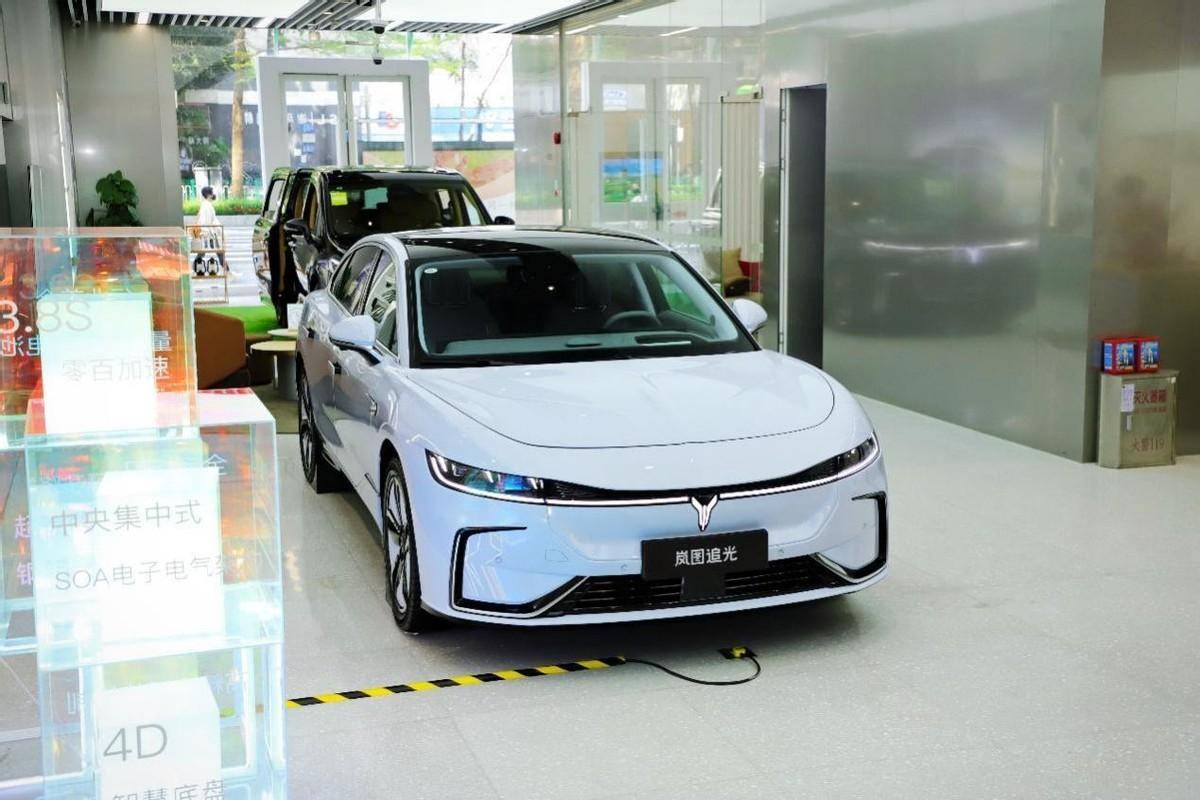 3万VS12.3万，蔚来ET5与岚图追光，谁才是价值之选？_搜狐汽车_搜狐网