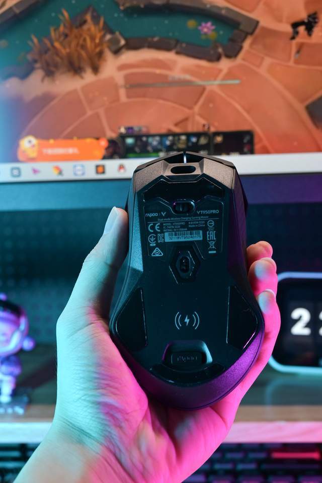 4K回报率！OLED显示屏鼠标——雷柏VT950PRO_搜狐汽车_搜狐网