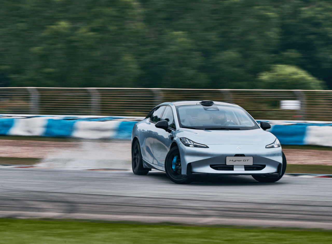 第两千万辆新能源车下线，昊铂GT的高光时刻_搜狐汽车_搜狐网