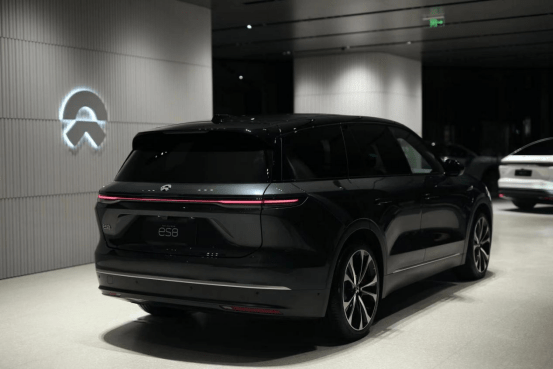 大尺寸的理想L9确实挺好，但高得房率的全新ES8比它更香！_搜狐汽车_搜狐网