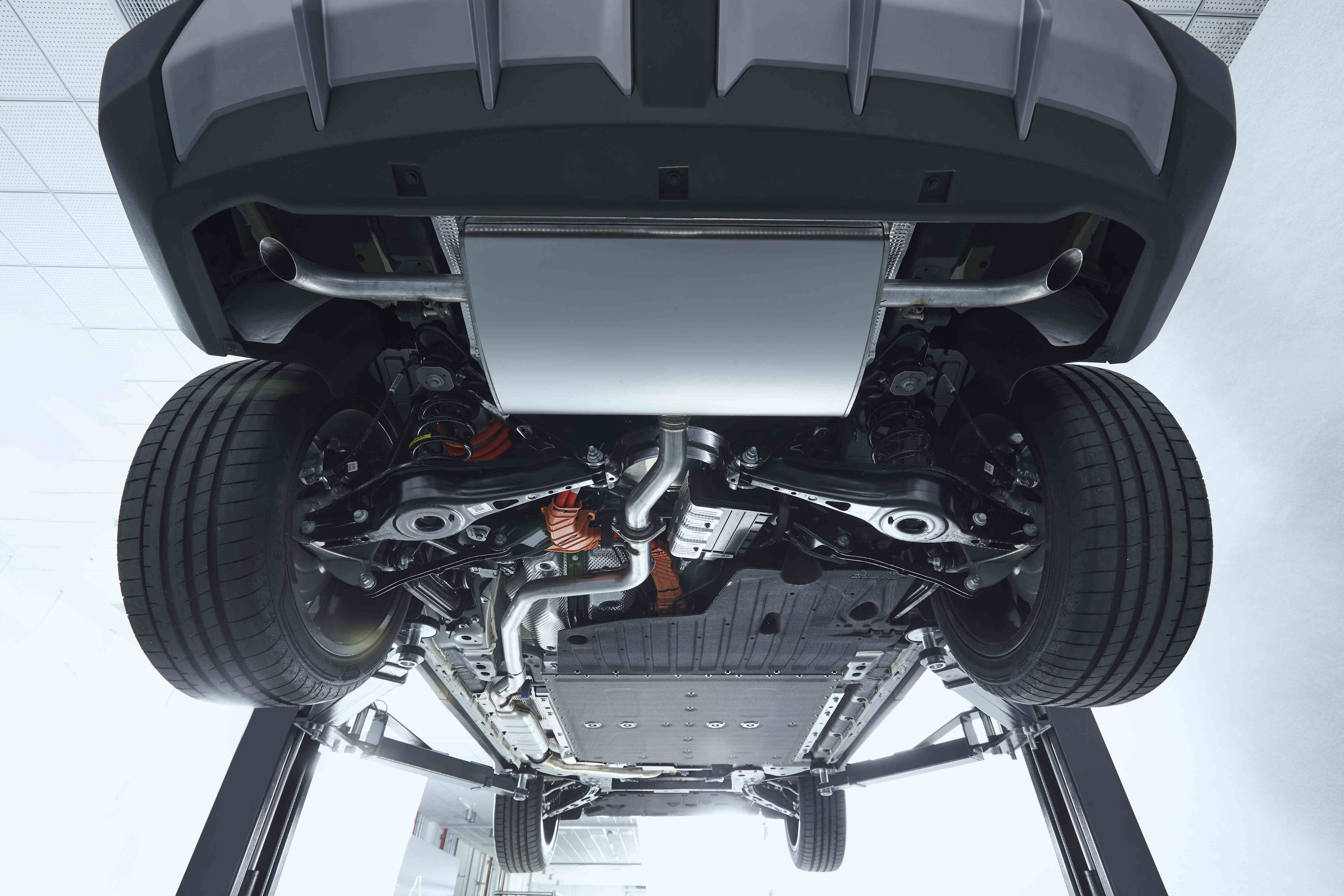 上市首月卖了9673台，银河L7卖得好是因为“神盾电池”？_搜狐汽车_搜狐网