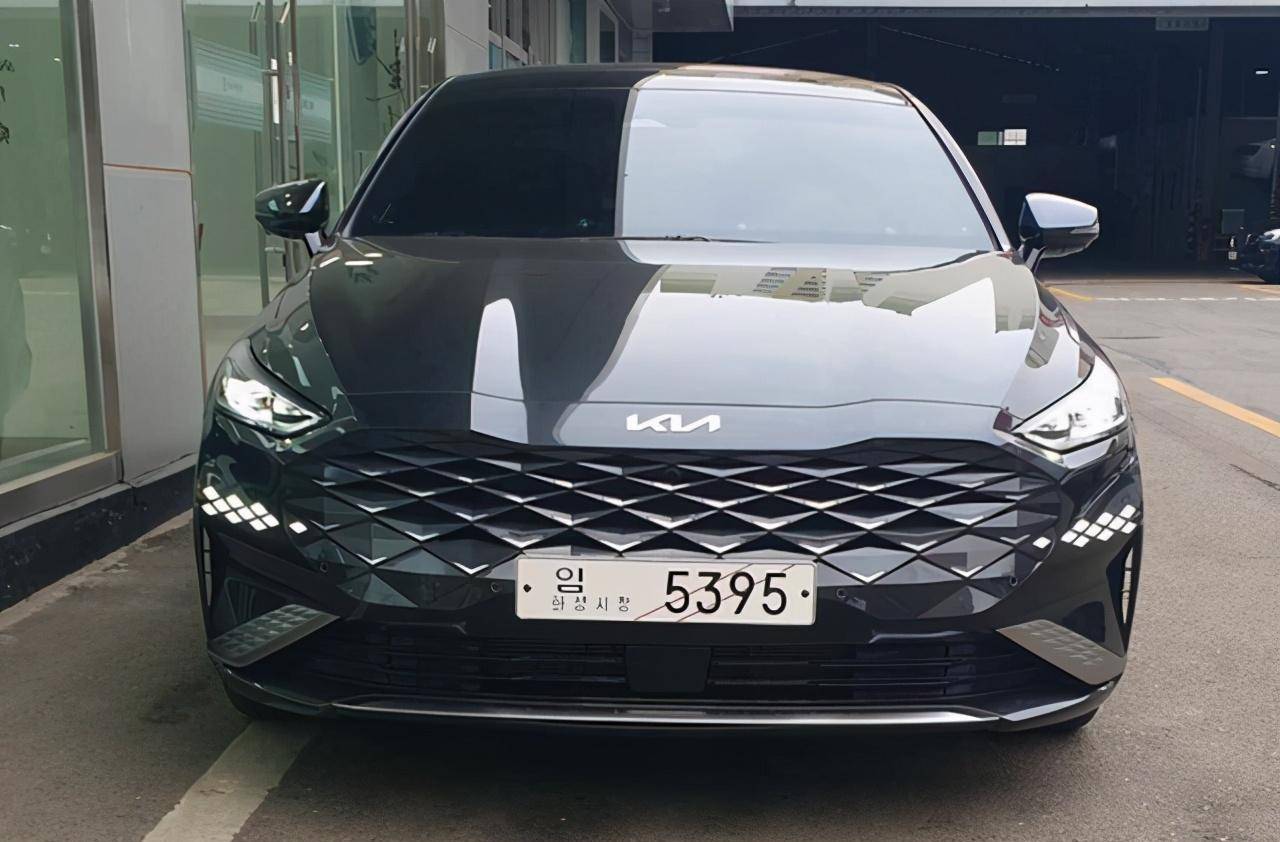 起亚也想要翻身！全新K8将入华，比宝马5系漂亮，配V6引擎+四驱_搜狐汽车_搜狐网