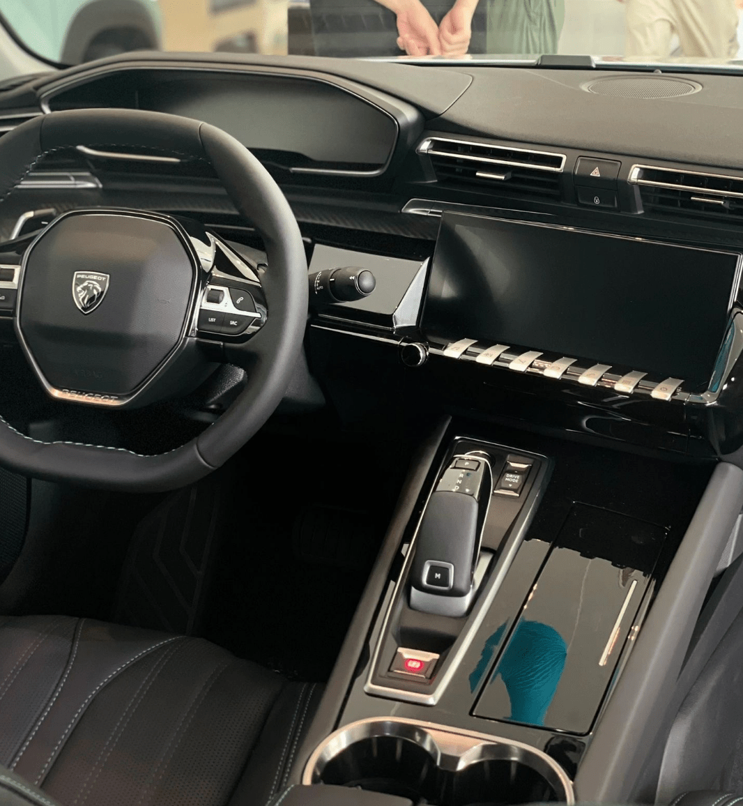 8月11日上市！新款标致508L实车到店，标配1.8T+8AT，还看迈腾？_搜狐汽车_搜狐网