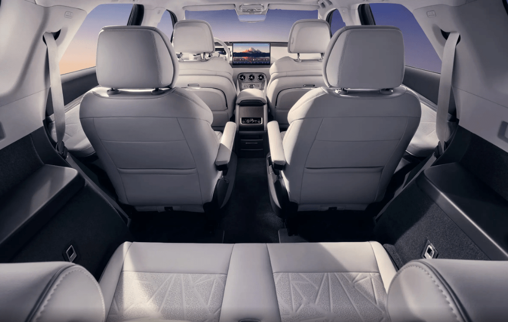 31.98万起的腾势N8，想大卖又不加长，打得过理想L8？_搜狐汽车_搜狐网