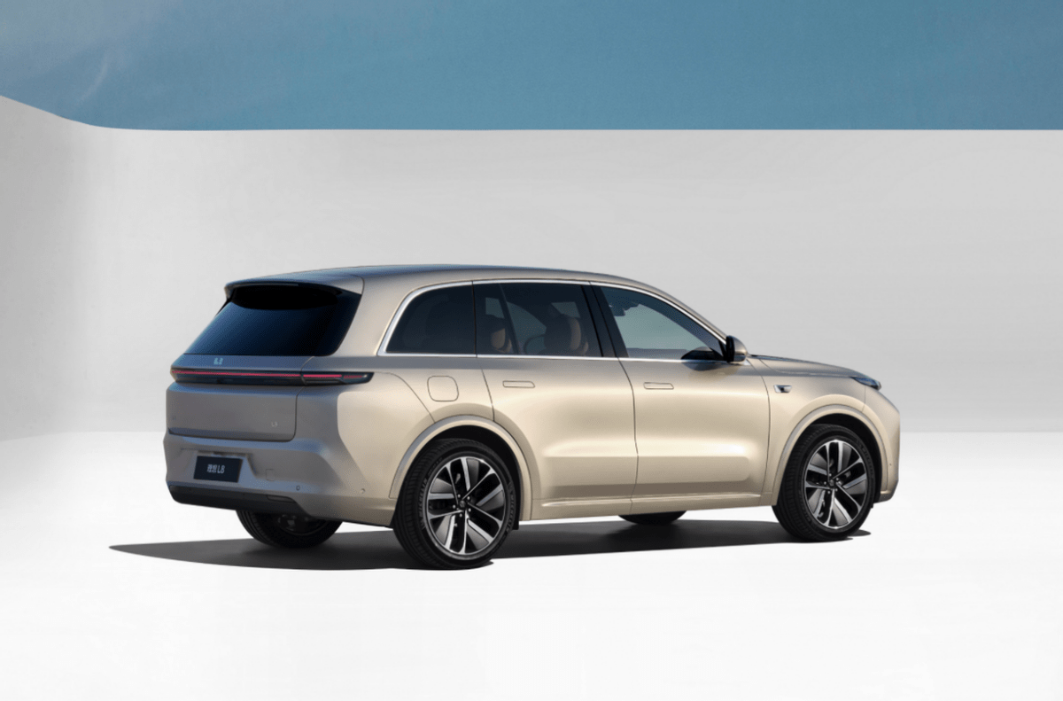 为啥同样花30来万买“奶爸车”，相比之理想L8，更推荐腾势N8？_搜狐汽车_搜狐网