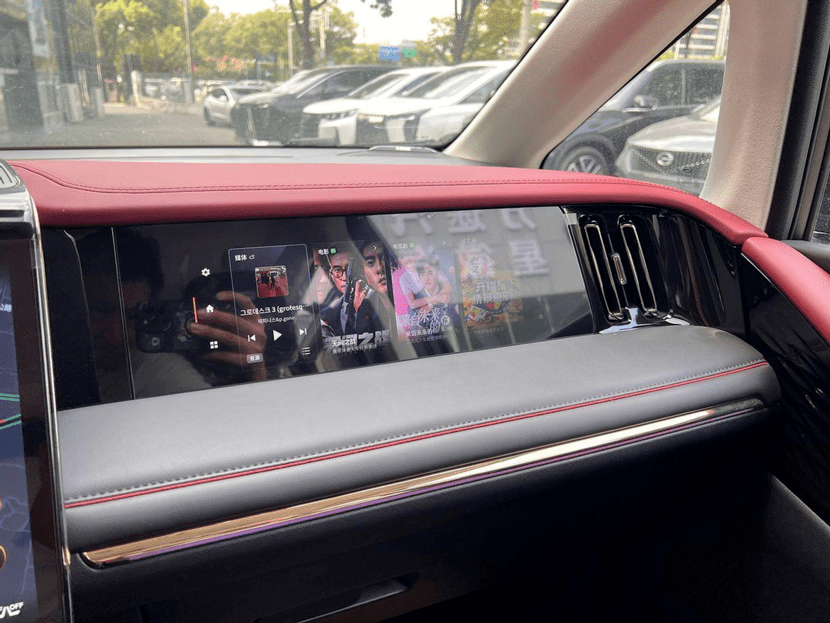 插混动力，纯电续航136km，它和腾势D9该选谁？传祺E9到店实拍_搜狐汽车_搜狐网