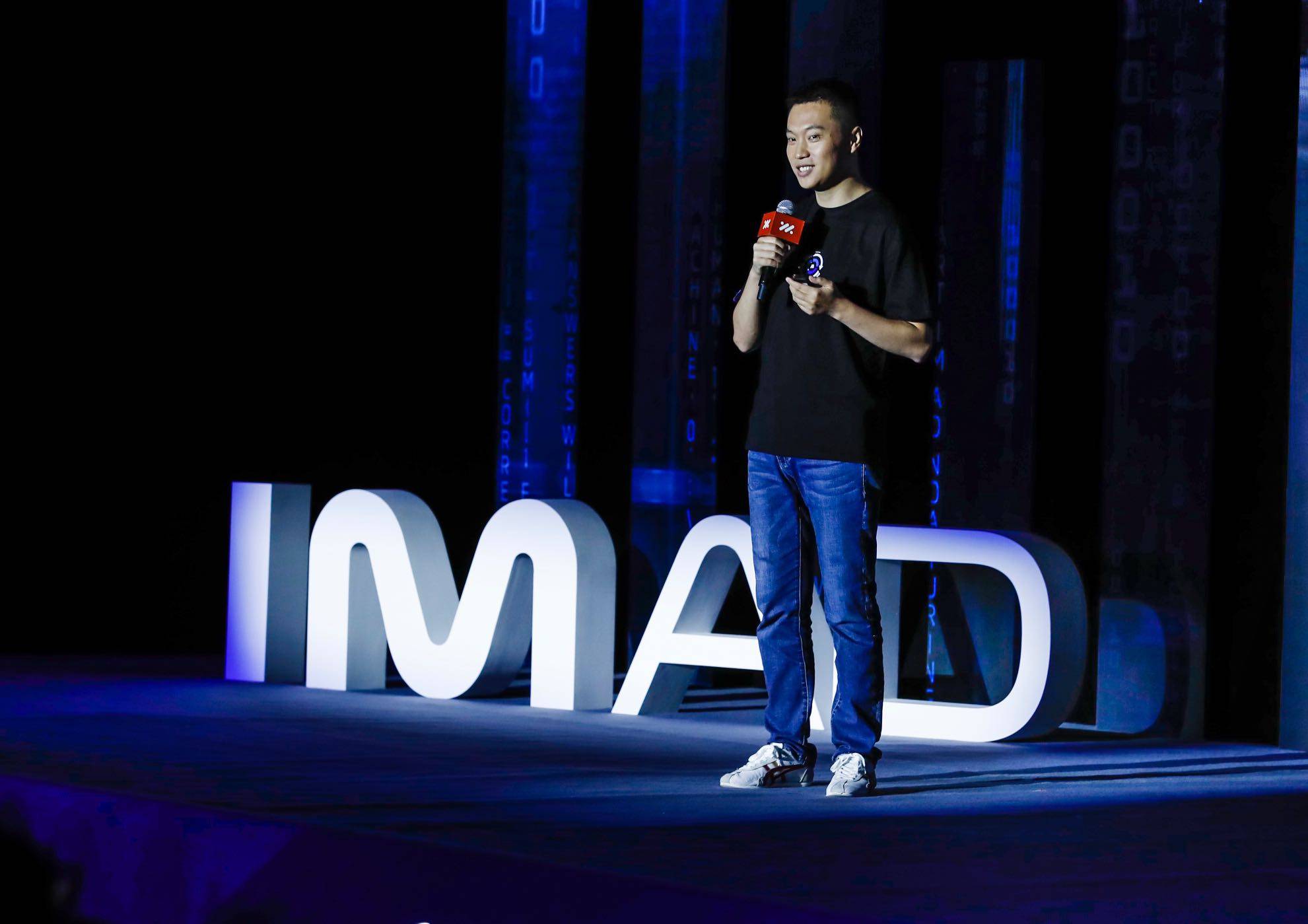 智己IM AD心中有数 LS6比人类驾驶还安全3.2倍|汽势之声_搜狐汽车_搜狐网