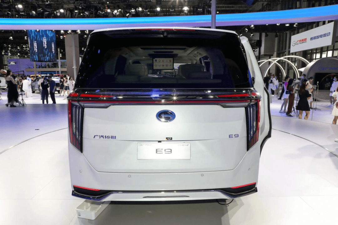 驾驶、乘坐都是享受 试驾传祺MPV E9_搜狐汽车_搜狐网
