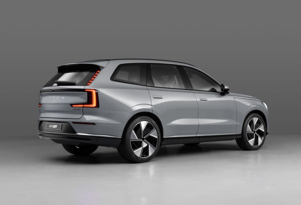 电动化驱动下的沃尔沃——开启可持续未来的探索之旅_搜狐汽车_搜狐网