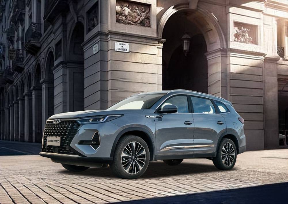 谁是高人气国货？二代CS75PLUS对比奇瑞瑞虎8 PRO_搜狐汽车_搜狐网